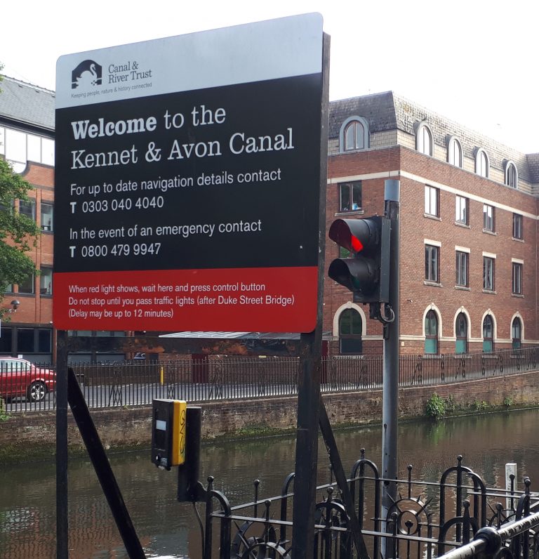 Reading (K&A) to Fobney Lock - A Family Adventure aboard NB EMMELINE