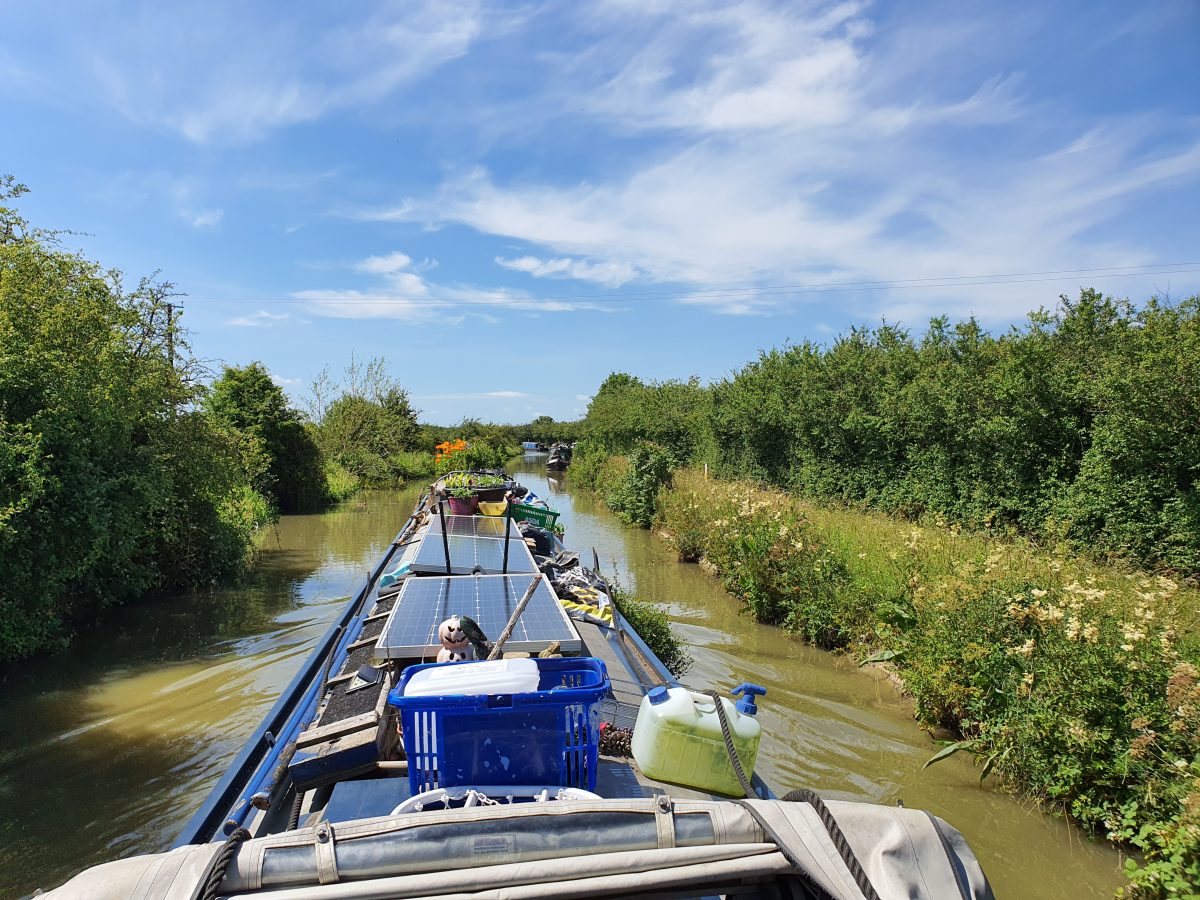 Top of Hillmorton Locks to Dunchurch Pools Marina - A Family Adventure ...